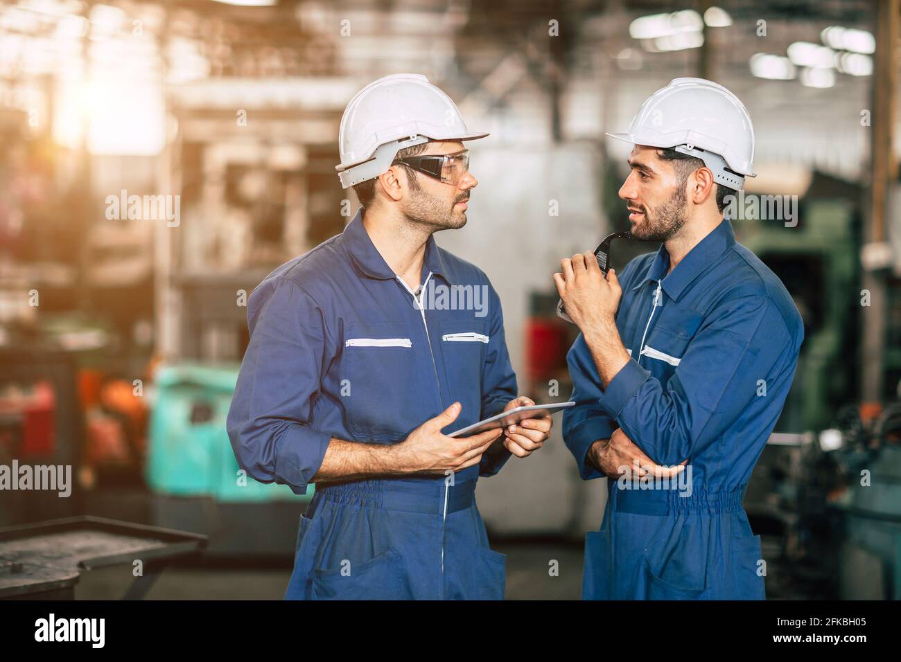 Engineer worker friend people team working discussion help support ...