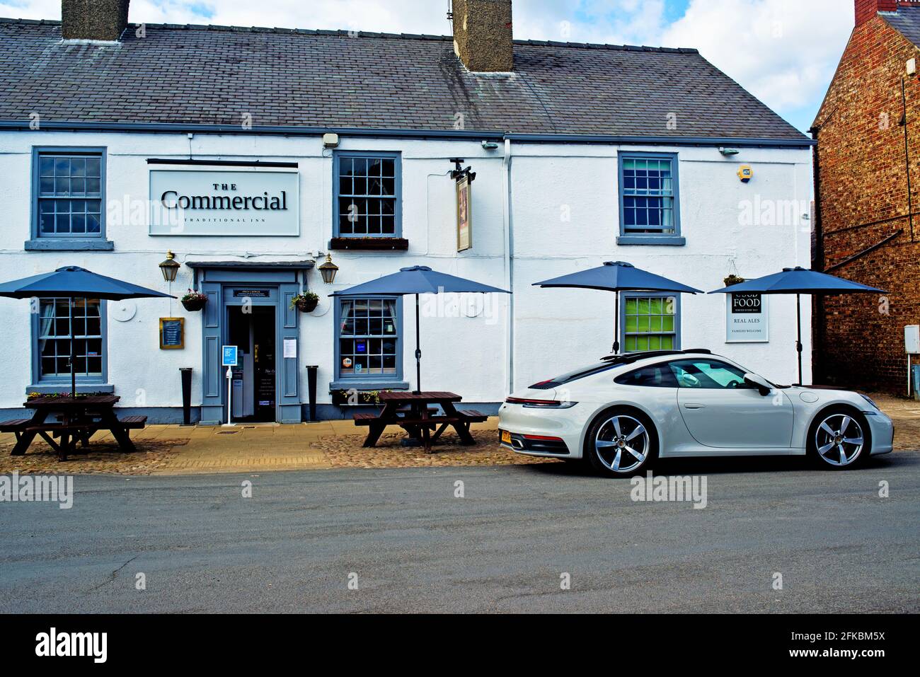 The Commercial Inn and Porsche 911, Easingwold, North Yorkshire ...