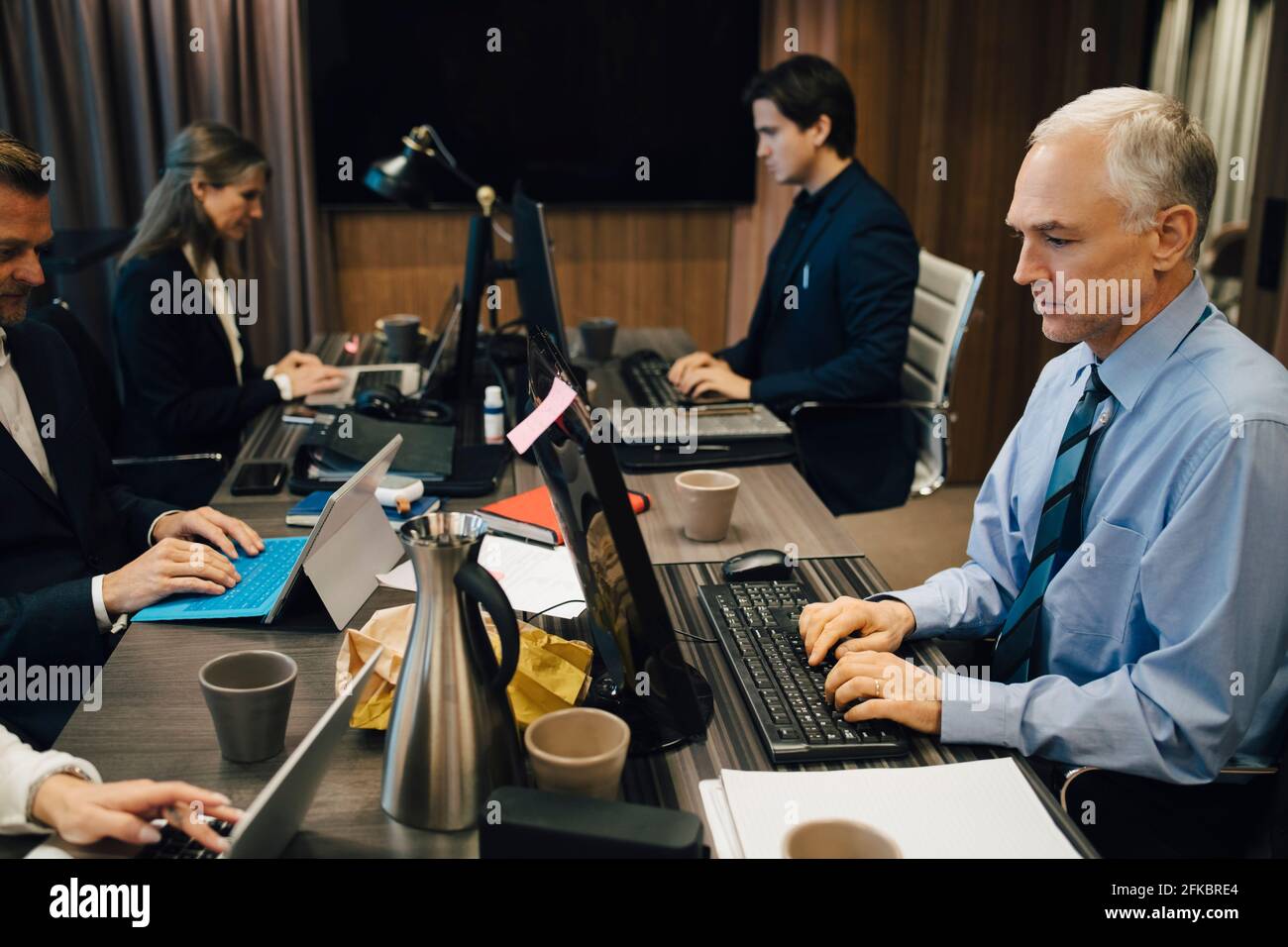Working board hi-res stock photography and images - Alamy