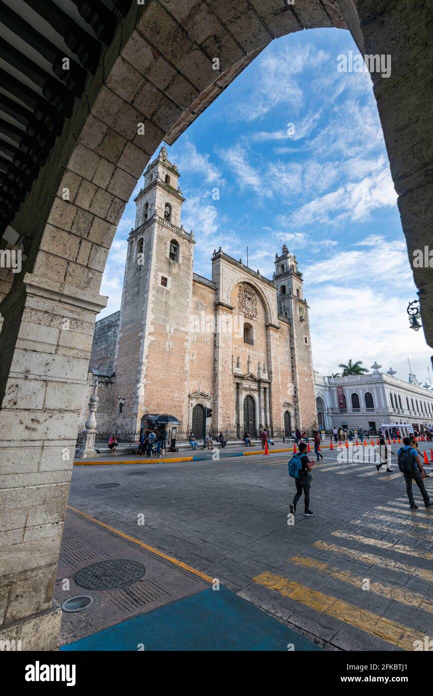 Yucatan cathedral hi-res stock photography and images - Alamy