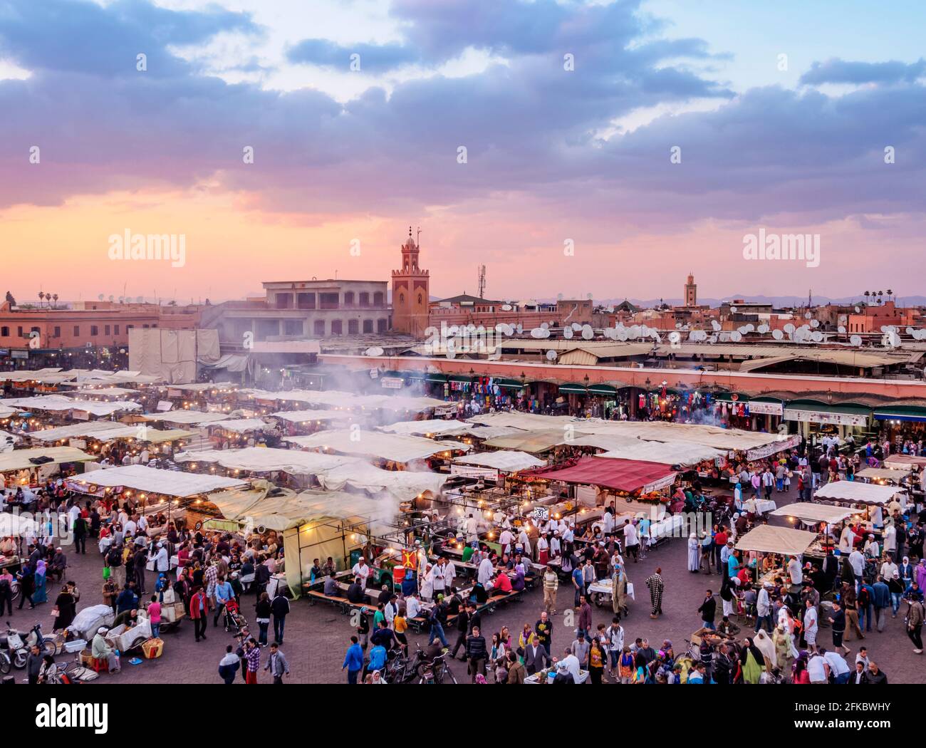 Jemaa el-Fnaa (Jemaa el-Fna) at sunset, square and market in the Old ...