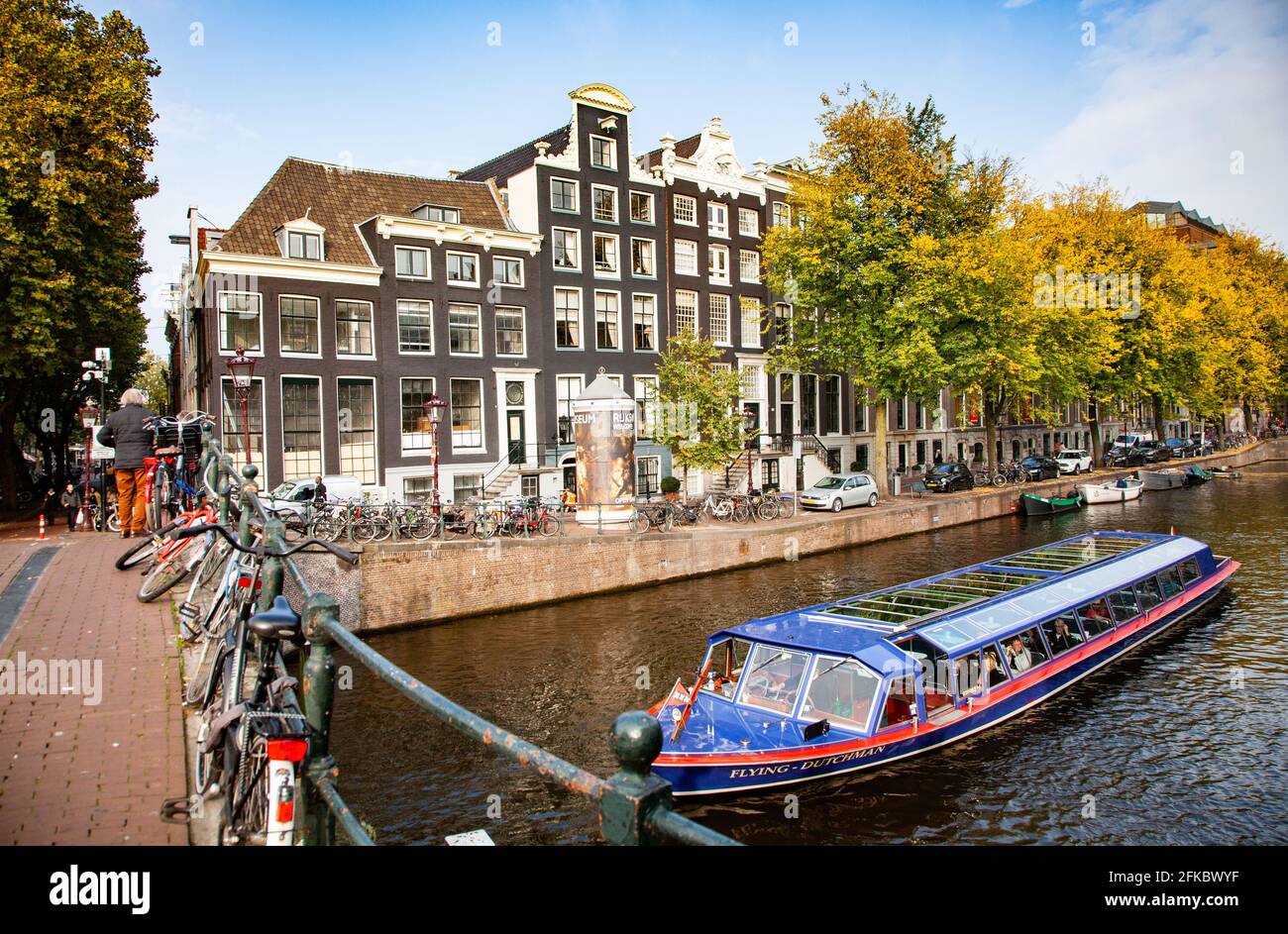 Beautiful cityscape of canals, Amsterdam, North Holland, The ...