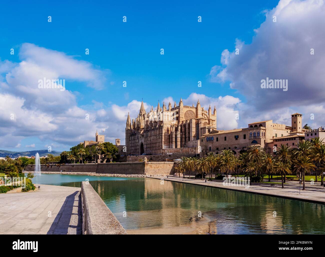 Palma cathedral balearic islands hi-res stock photography and images ...