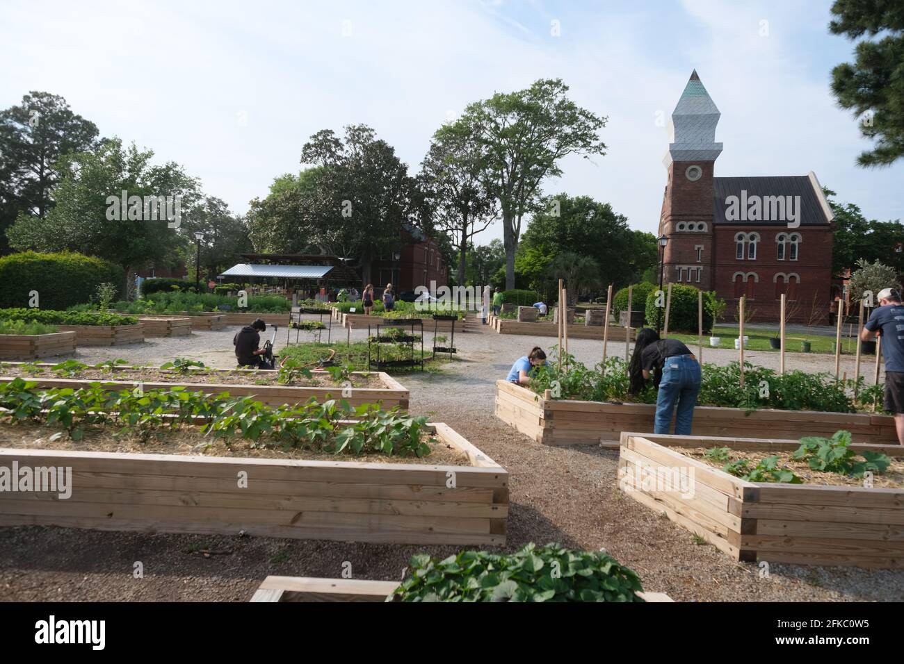 Urban Garden at Enston Home for aged built as English Village as ...