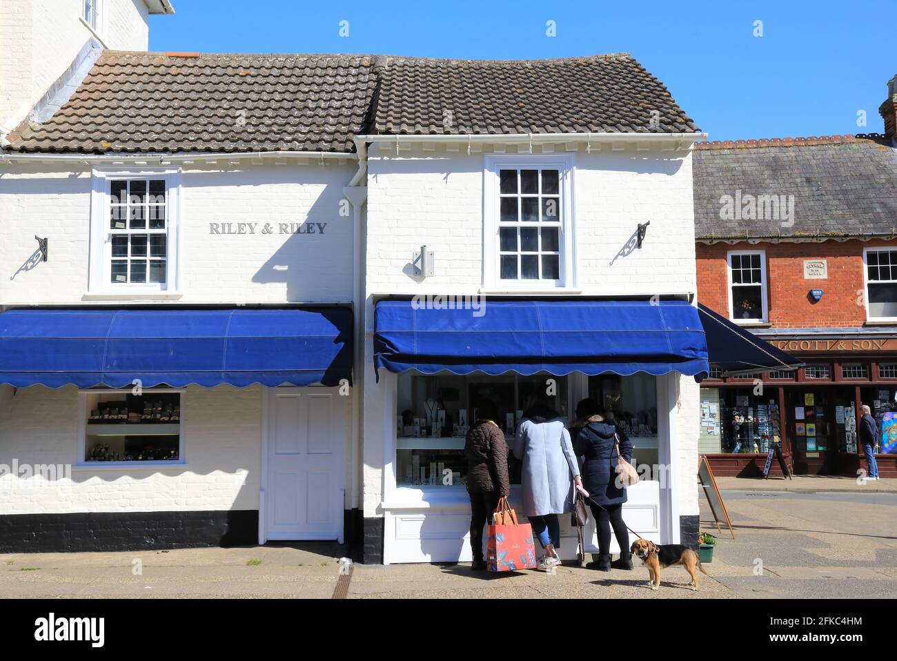 The pretty High Street in coastal Aldeburgh, in East Anglia, Suffolk ...