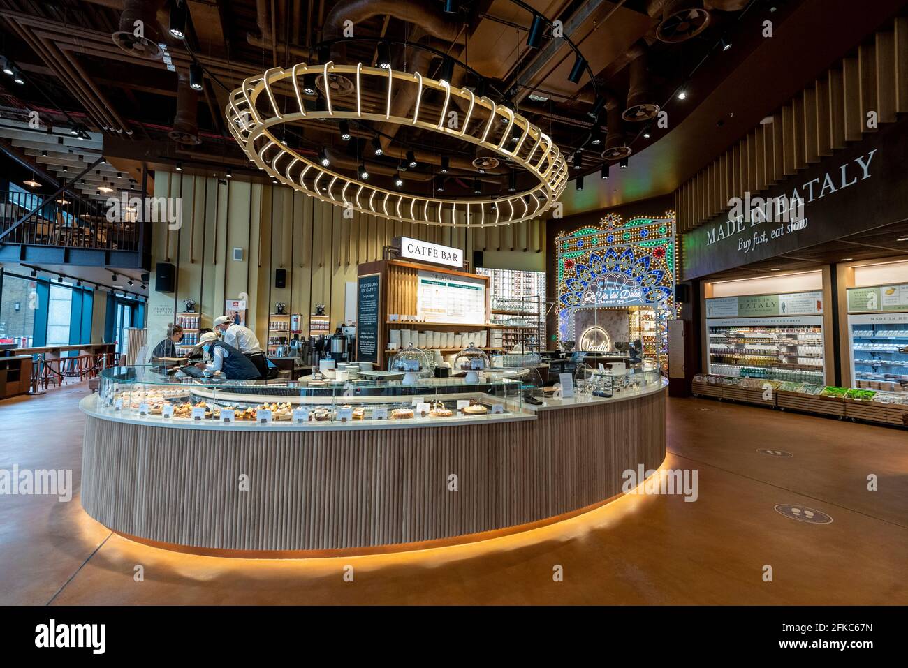 Eataly market london hi-res stock photography and images - Alamy