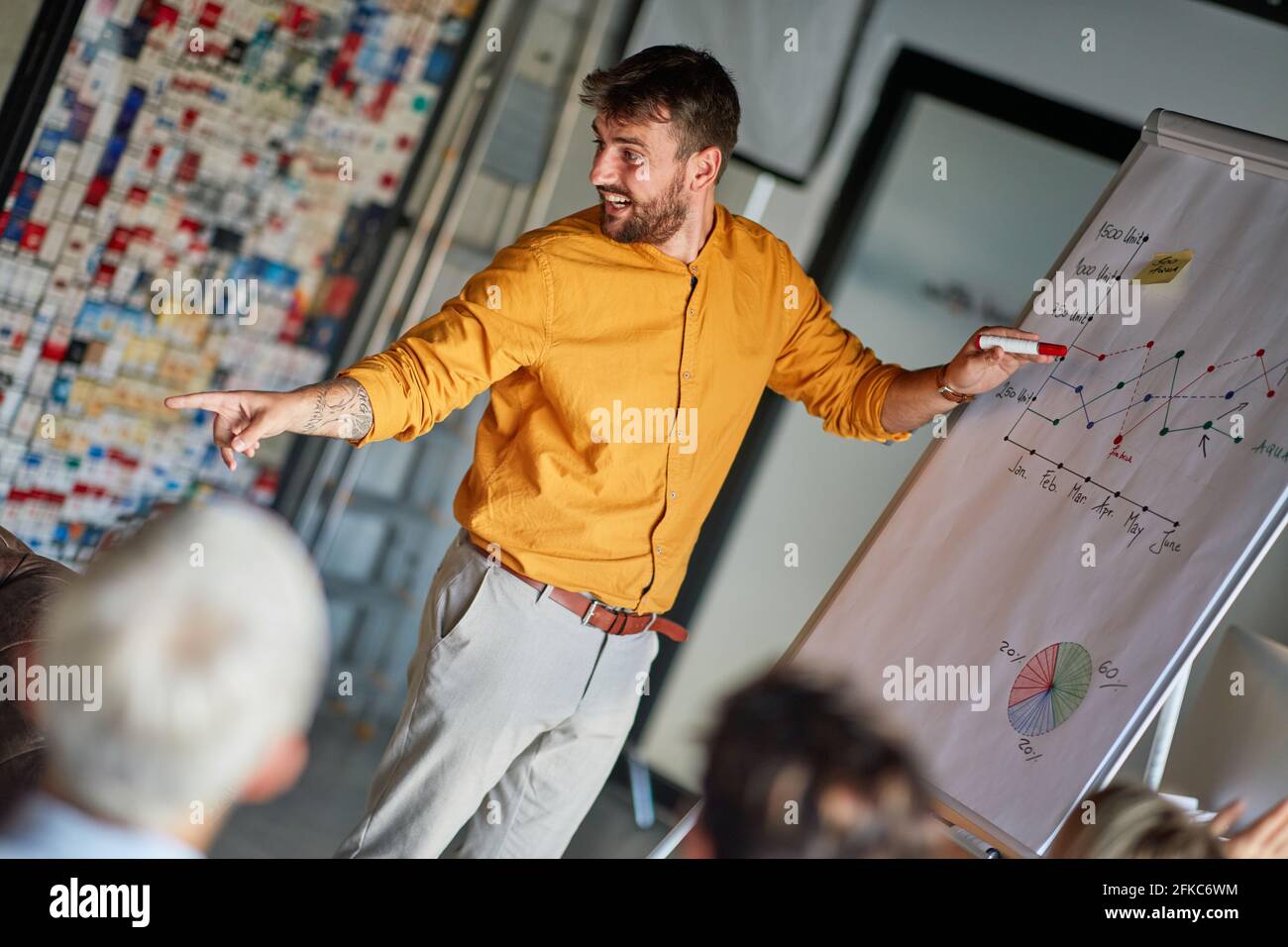 Women senior leader panel hi-res stock photography and images - Alamy