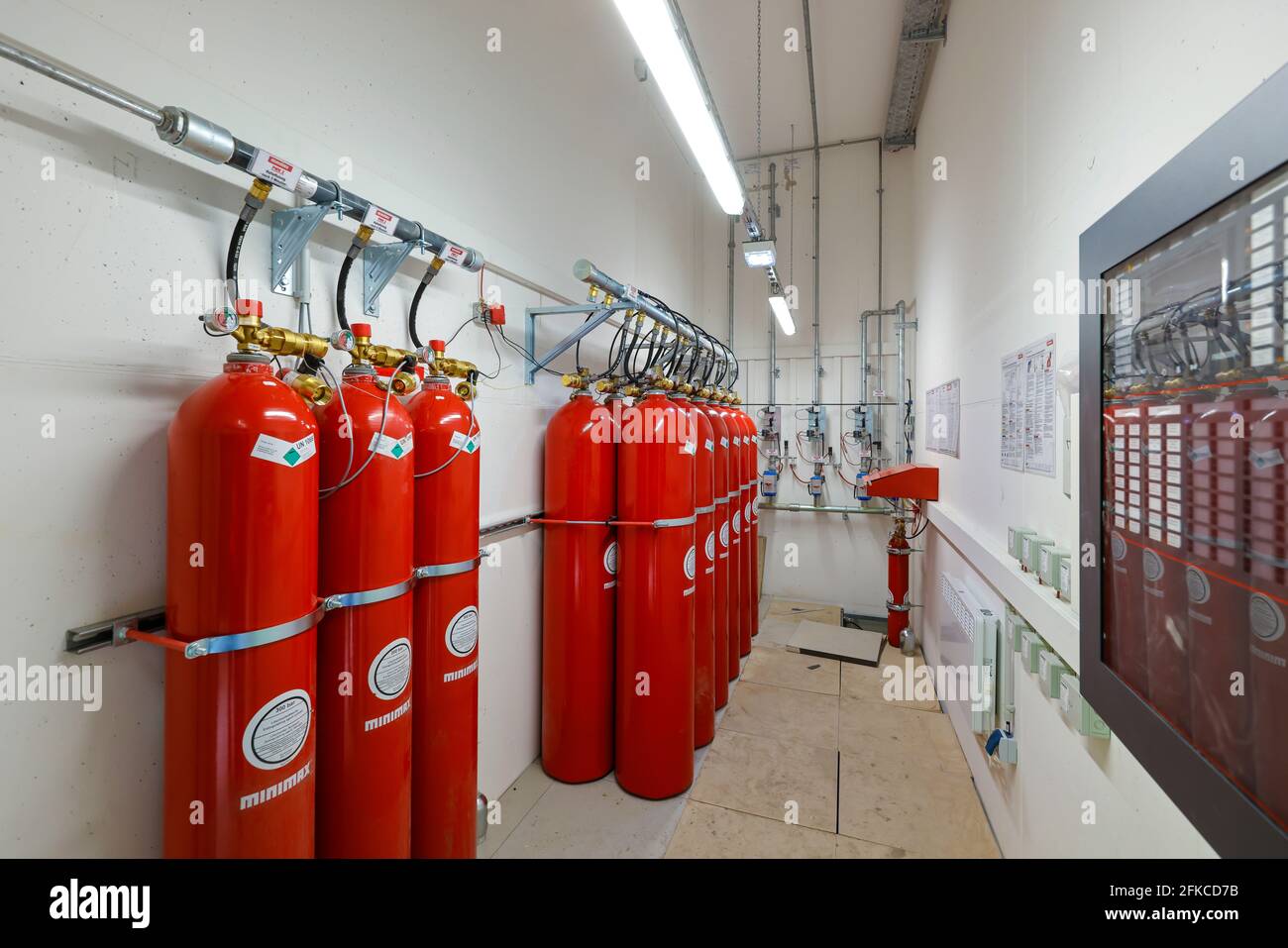 Minimax fire extinguisher hi-res stock photography and images - Alamy