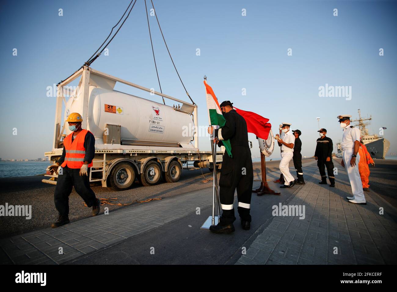 Indian talwar hi-res stock photography and images - Alamy