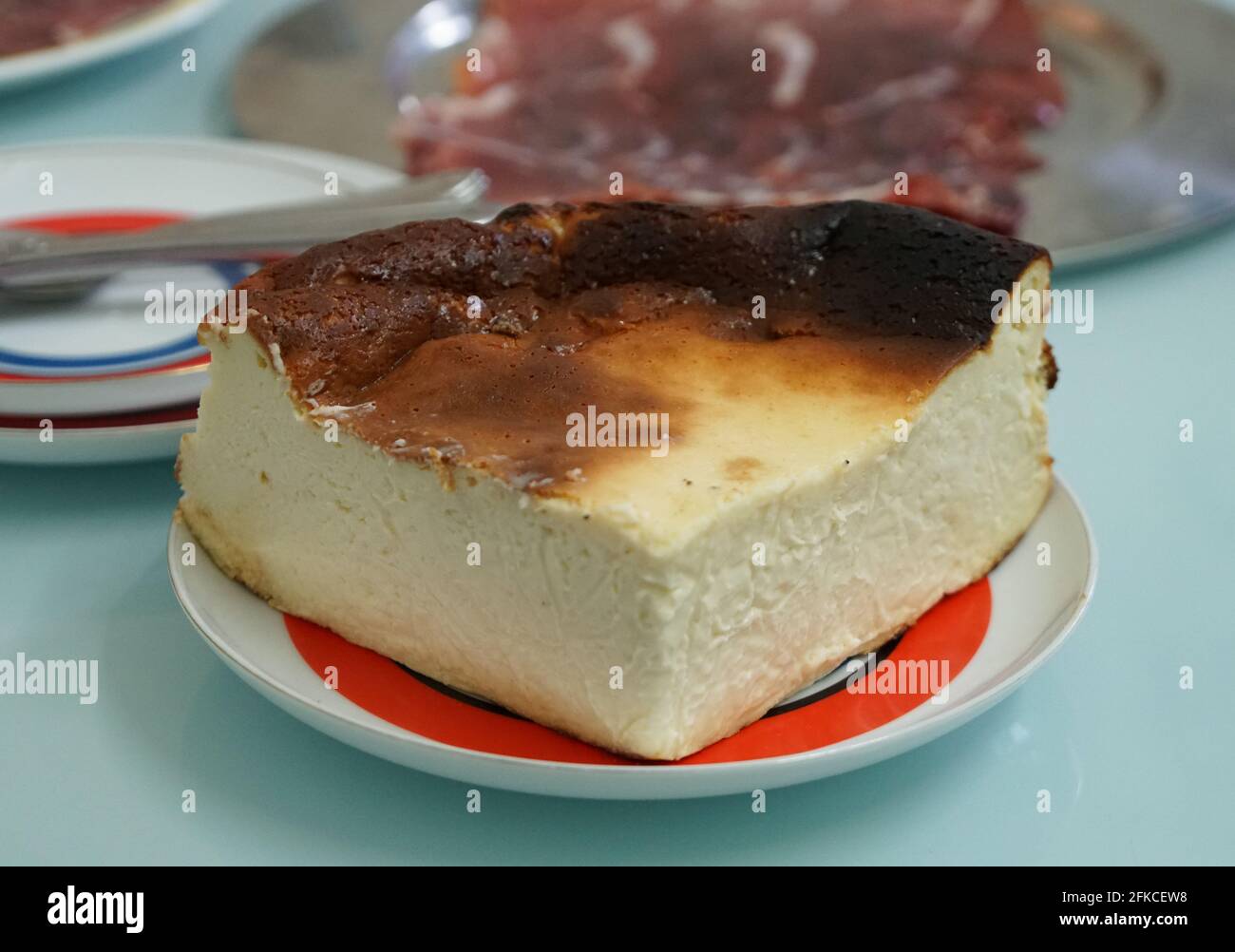 The famous cheese cake of San Sebastían, in the Basque Country Stock ...