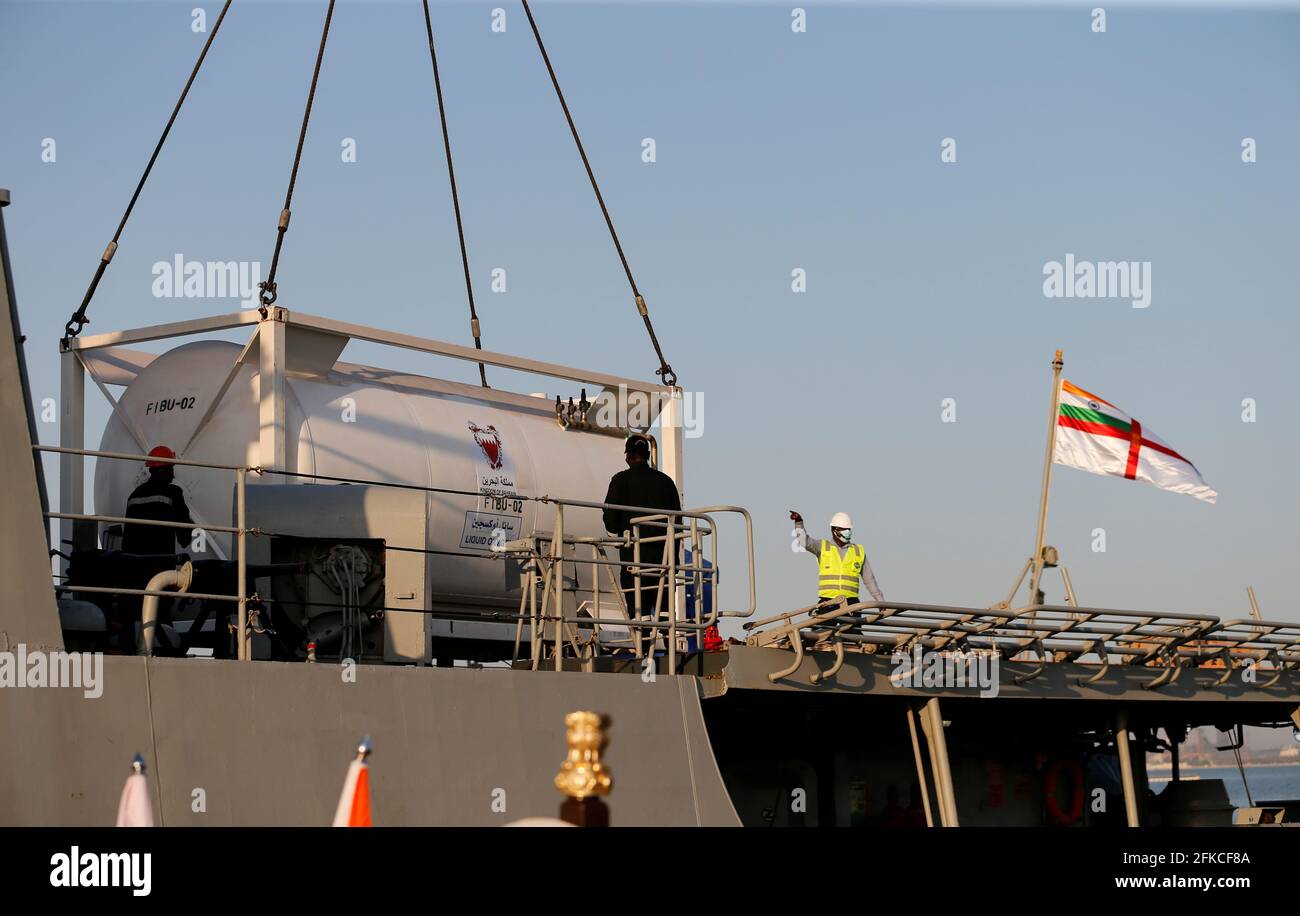 Indian talwar hi-res stock photography and images - Alamy