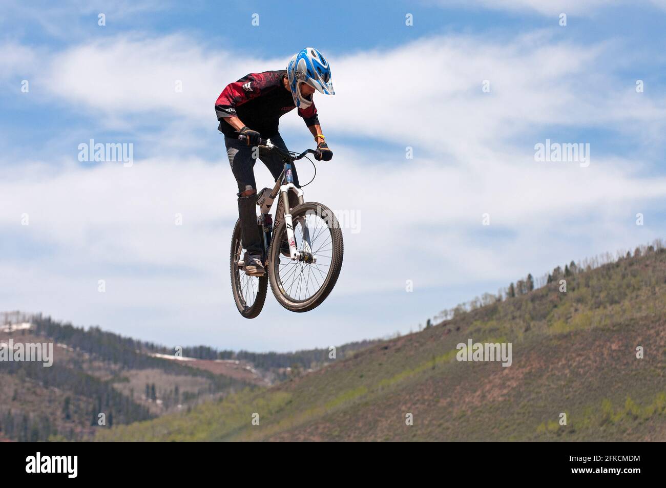 Slopestyle mountain biking hi-res stock photography and images - Alamy