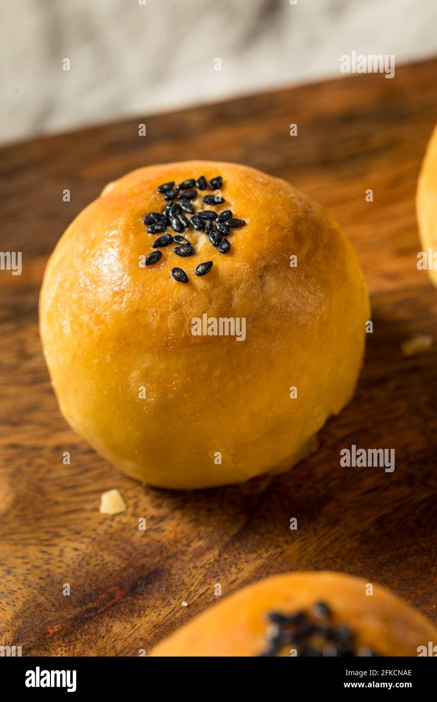 Homemade Chinese Dan Huang Su Mooncake Pastry with Salted Egg Stock ...