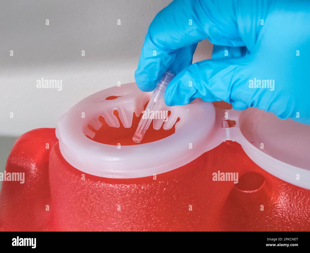 Biohazard container nurse hi-res stock photography and images - Alamy