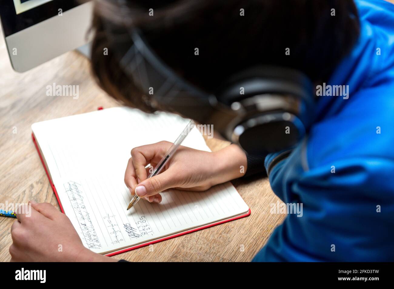 Black boy in headphones hi-res stock photography and images - Alamy