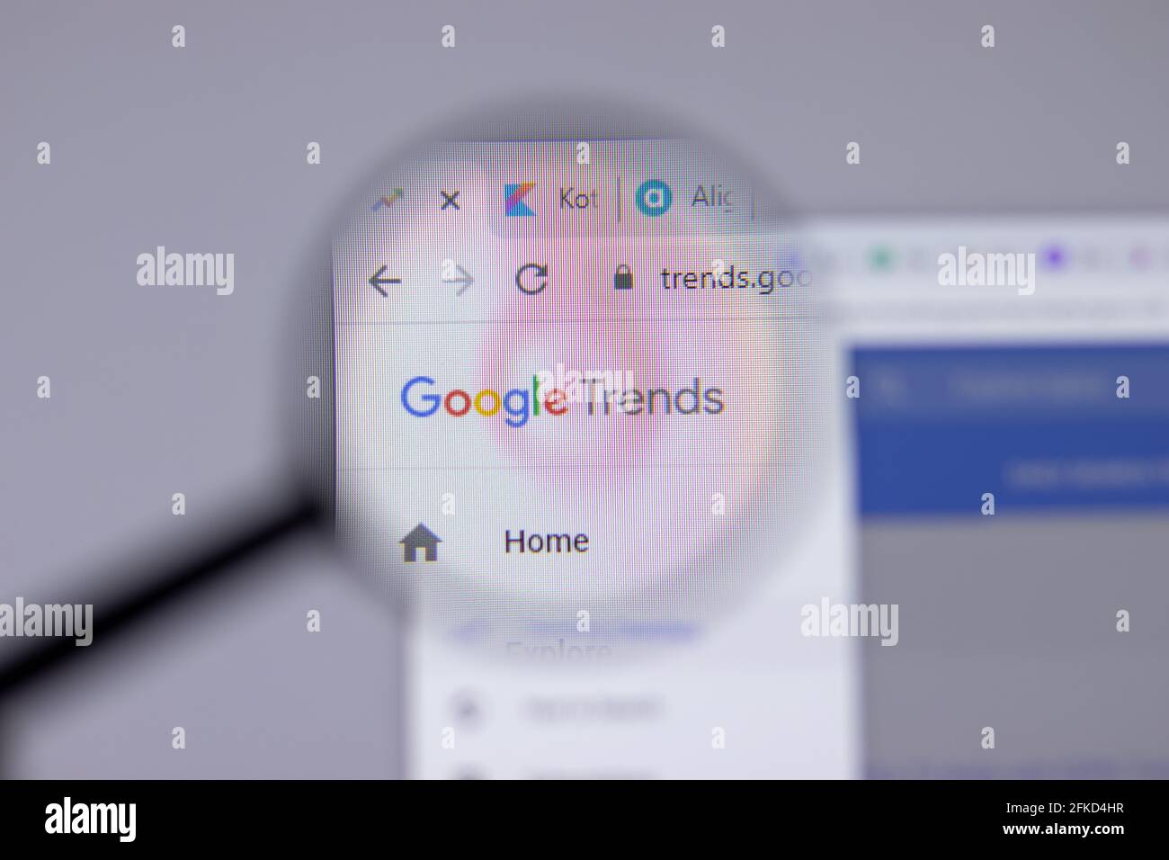 Google trends logo hi-res stock photography and images - Alamy
