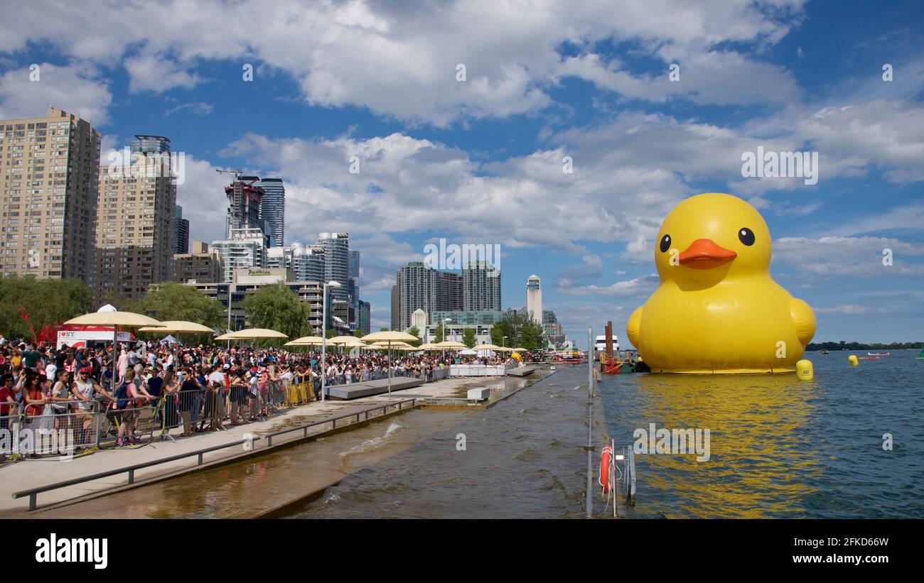 Inflatable mascot hi-res stock photography and images - Alamy