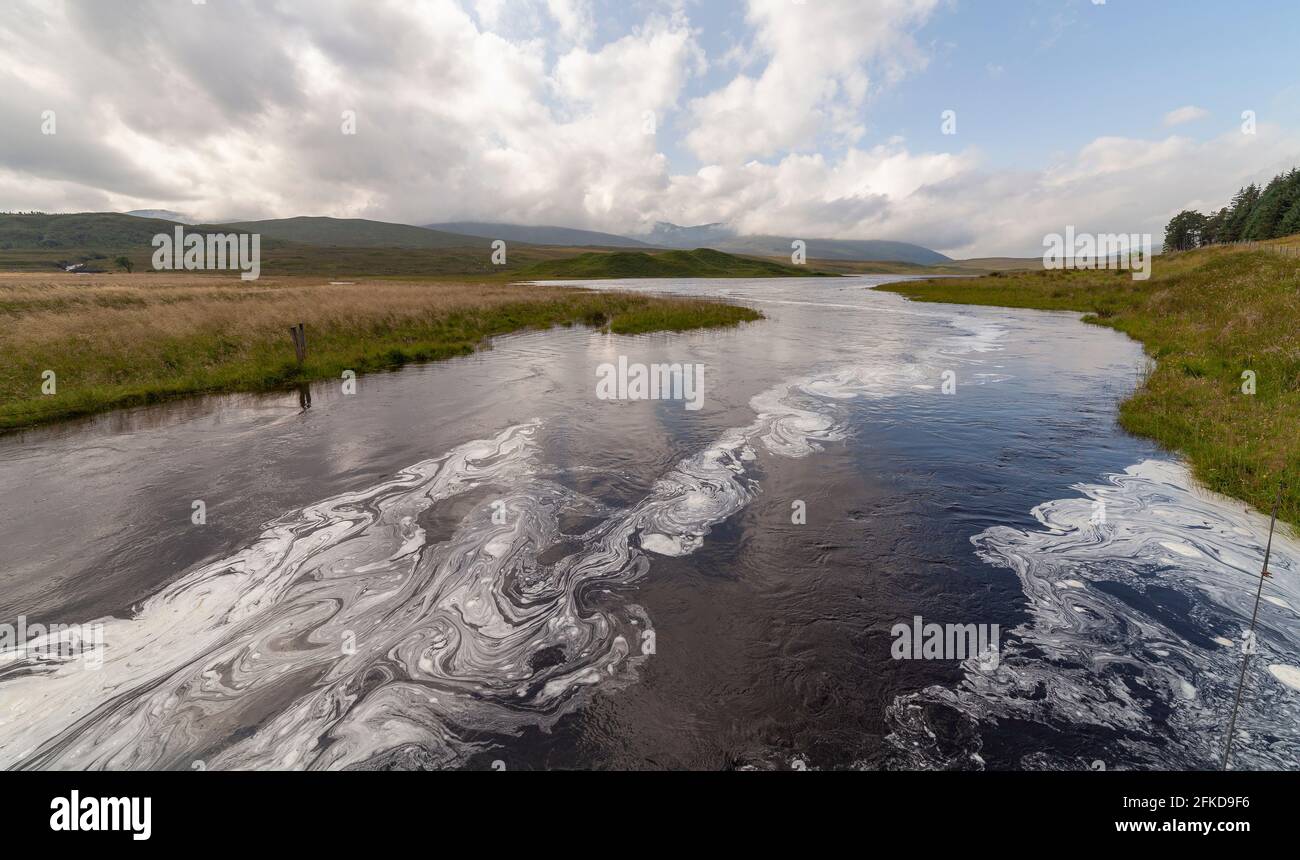 Running track river hi-res stock photography and images - Alamy
