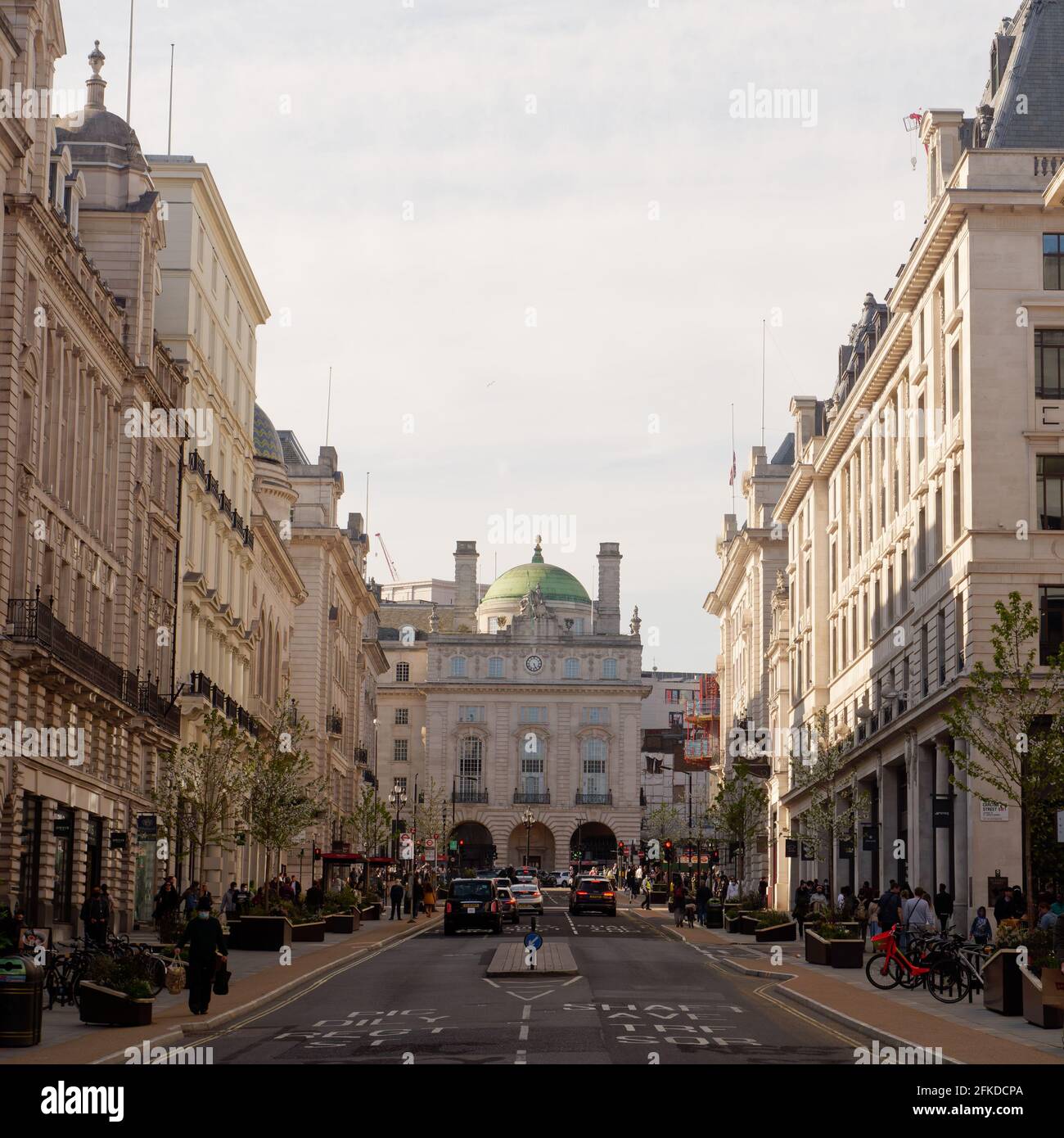 Piccadilly circus street view london hi-res stock photography and ...