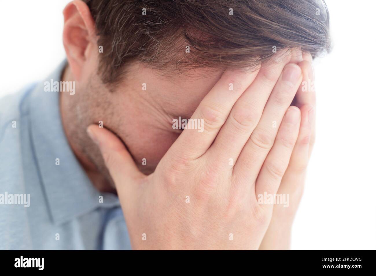 Man head in hands crying hi-res stock photography and images - Alamy