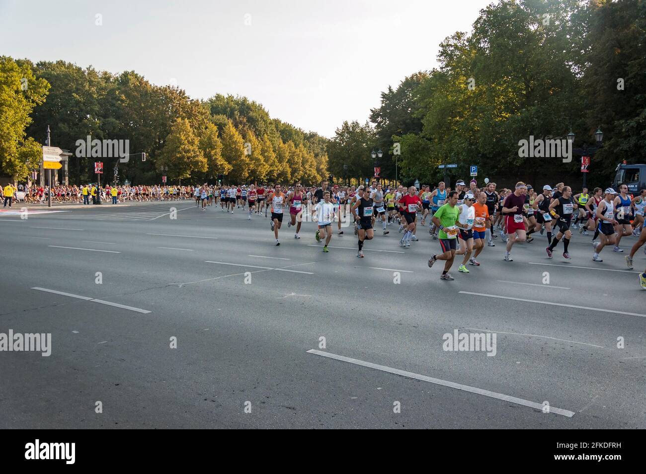Marathon gate hi-res stock photography and images - Alamy
