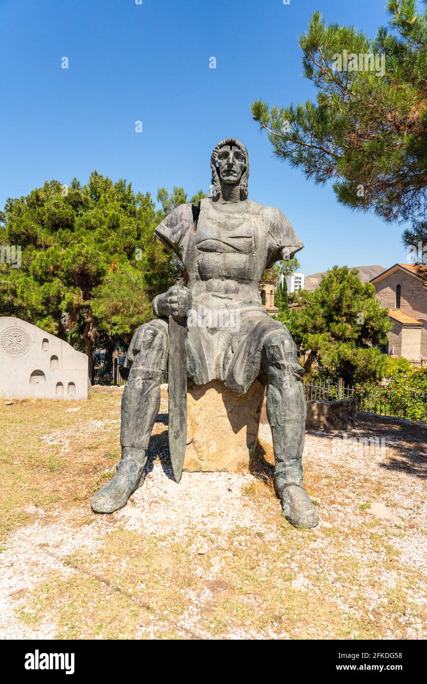 Memorial of georgian warrior heroes hi-res stock photography and images ...