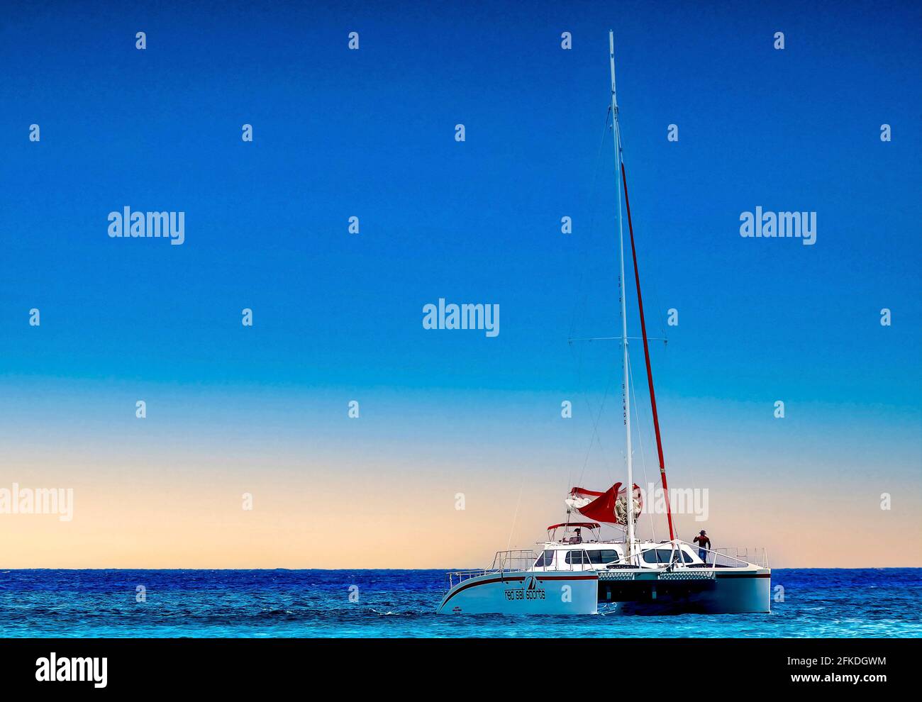 Catamaran sailing boat in the Caribbean Sea Stock Photo - Alamy