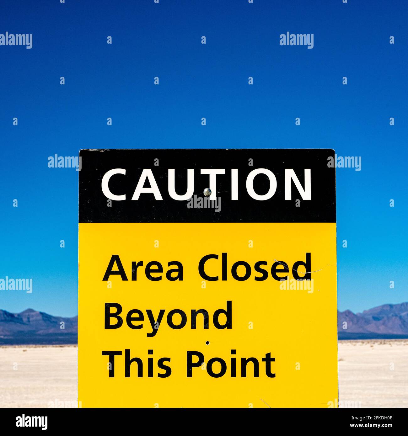 Area beyond this sign closed hi-res stock photography and images - Alamy