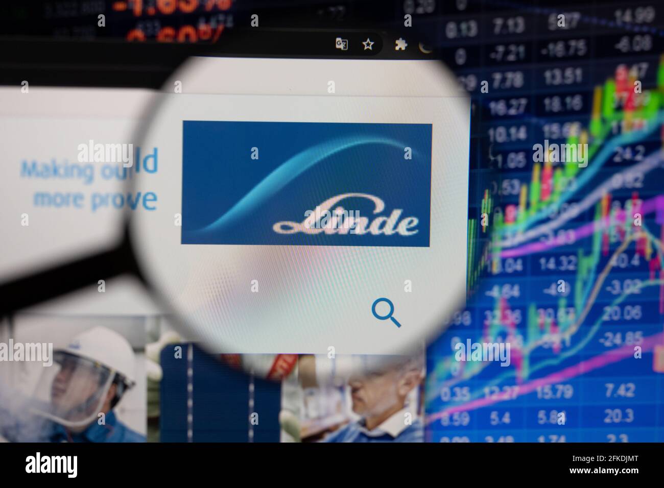 Linde company logo on a website with blurry stock market developments ...