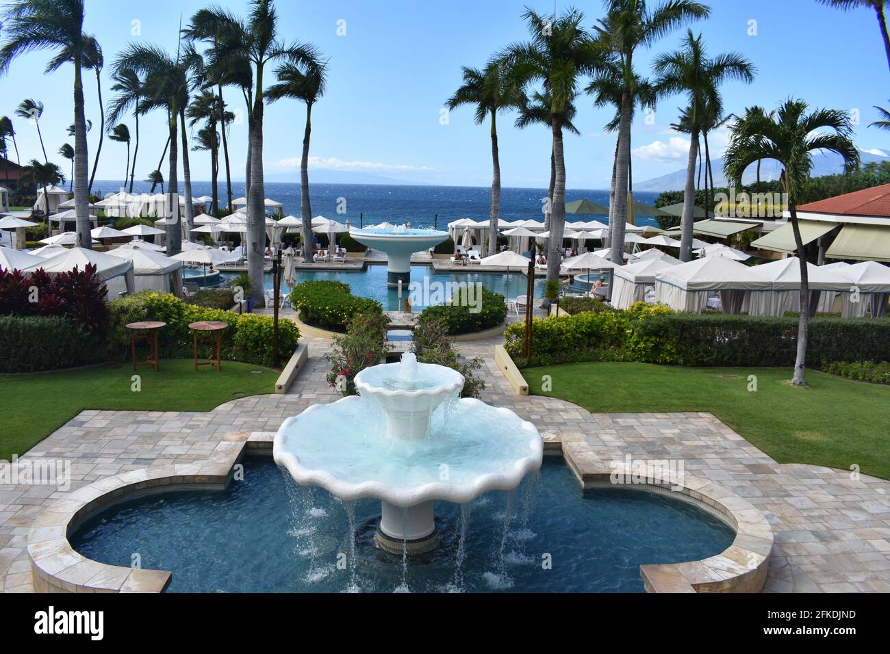 Clseup shot of a fountain at the Wailea-Makena resort in Maui Stock ...