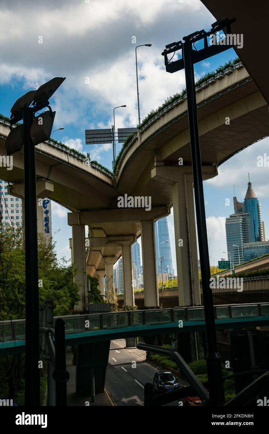 Elevated roads hi-res stock photography and images - Alamy