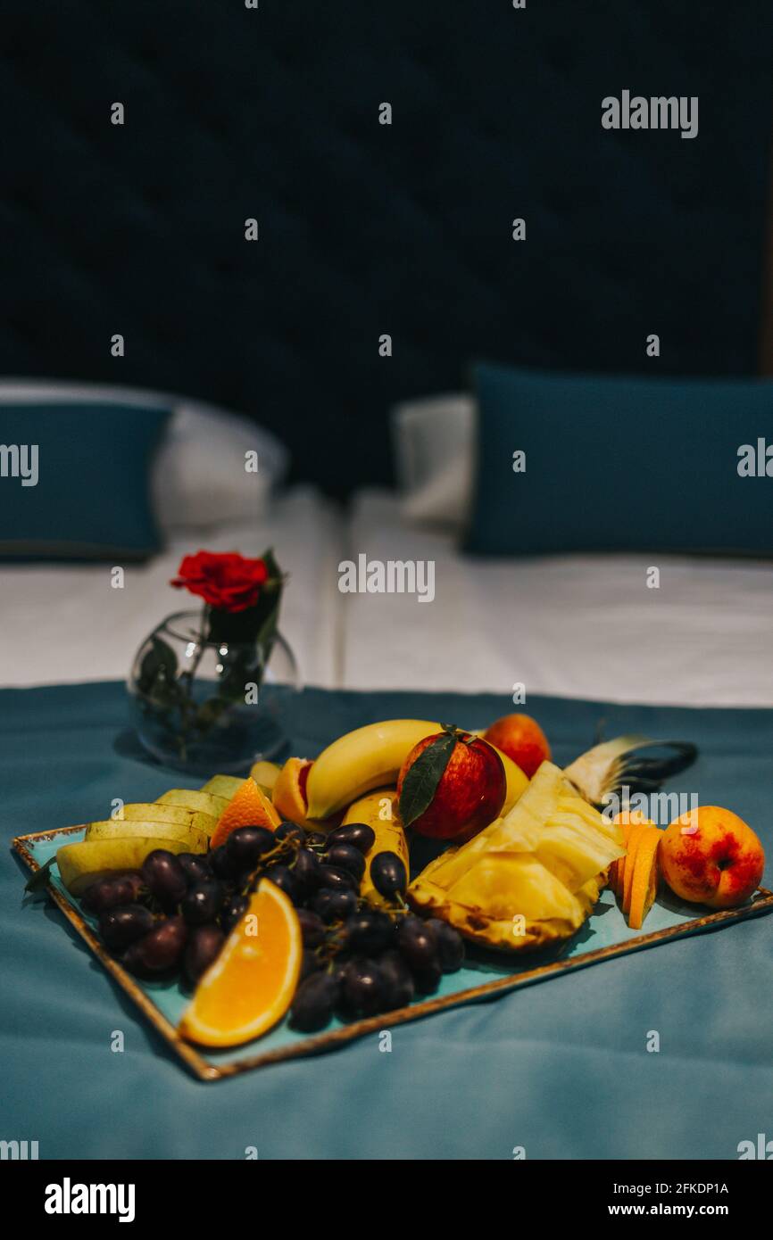 Welcome platter hi-res stock photography and images - Alamy