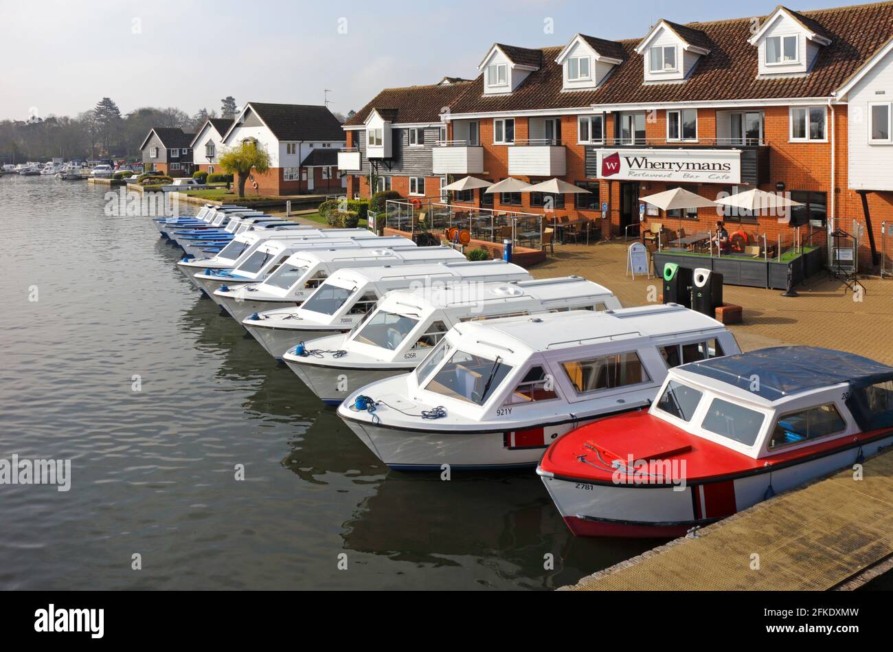 Self drive tours hi-res stock photography and images - Alamy