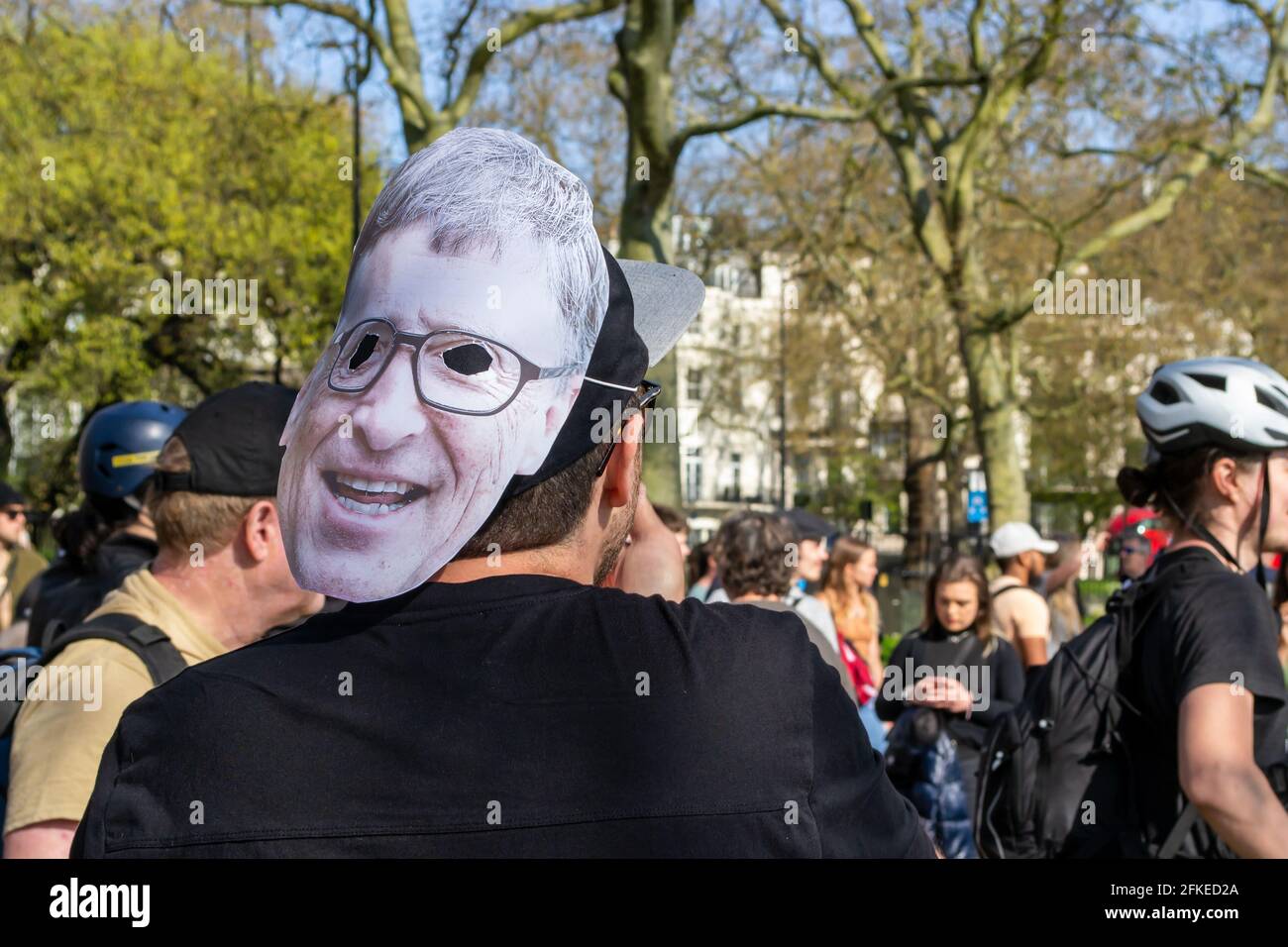 HYDE PARK, LONDON, ENGLAND- 24 April 2021: Protester wearing a Bill ...