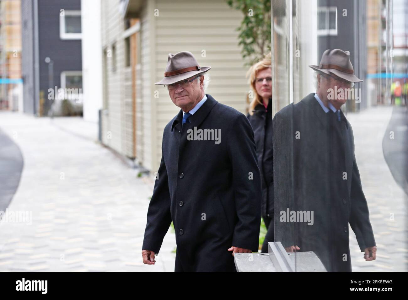 King Carl XVI Gustaf visited the new district Vallastaden, Linköping ...