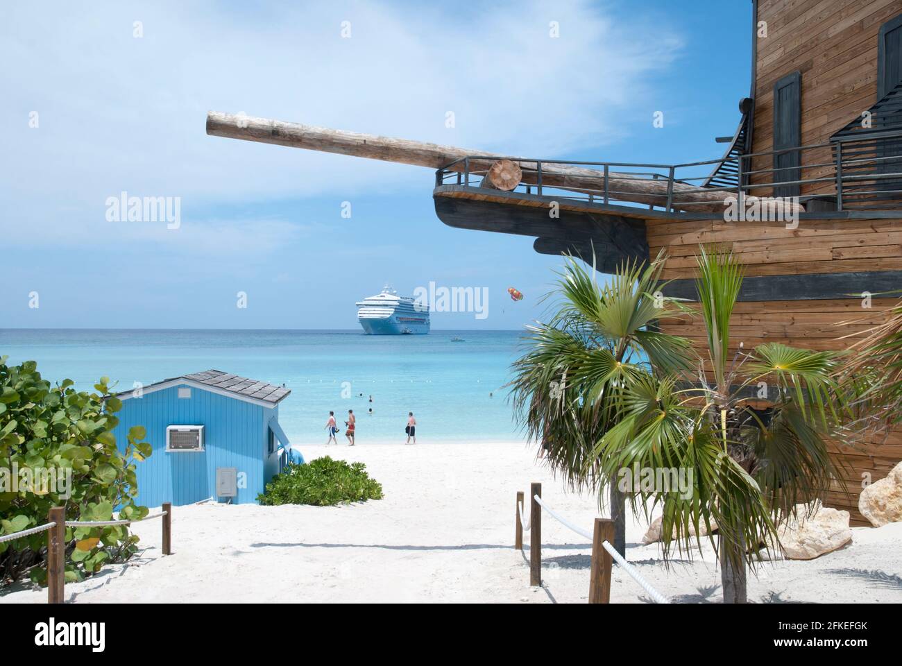Entrance to half moon cay hi-res stock photography and images - Alamy