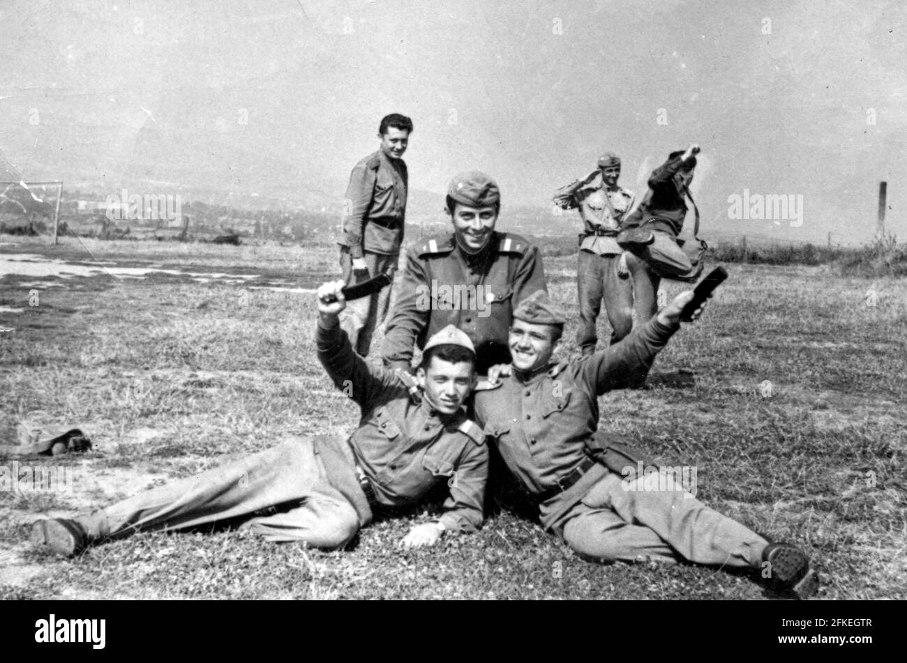 Duty soldiers Black and White Stock Photos & Images - Alamy