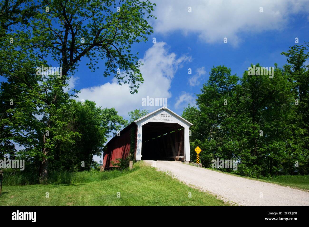 Burr arch truss hi-res stock photography and images - Alamy