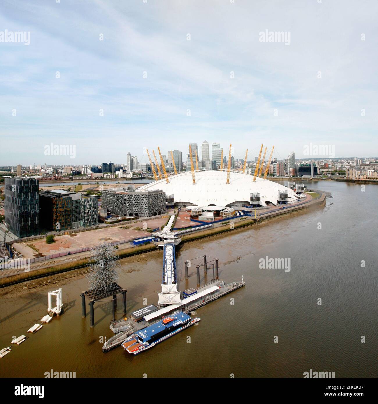 LONDON - MAY 26: London Skyline, seen from Emirates Air Line cable car ...