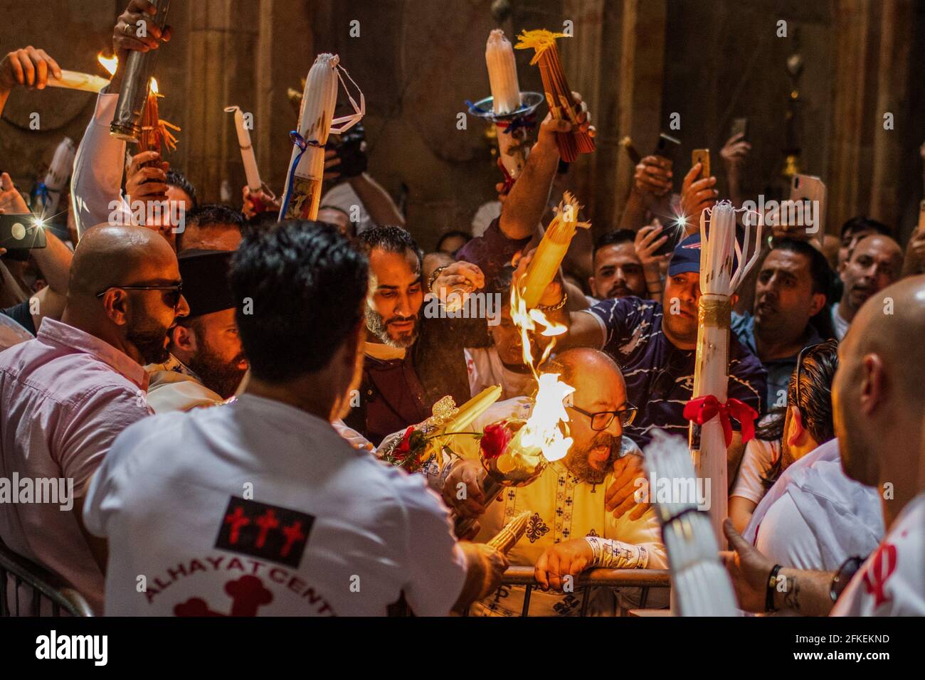 Orthodox christian faithful lights hi-res stock photography and images ...