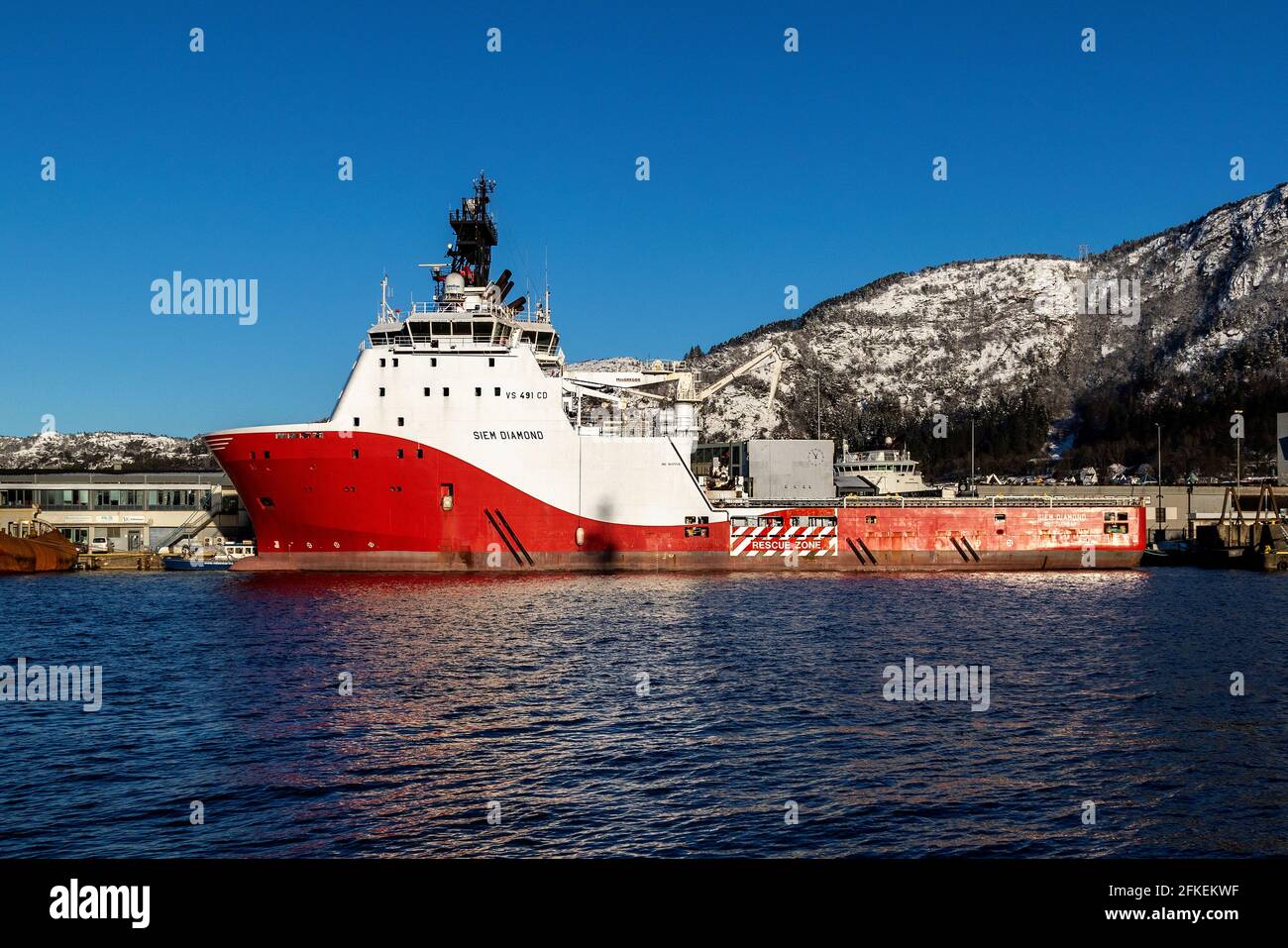Offshore AHTS anchor handling vessel Siem Diamond moored at ...