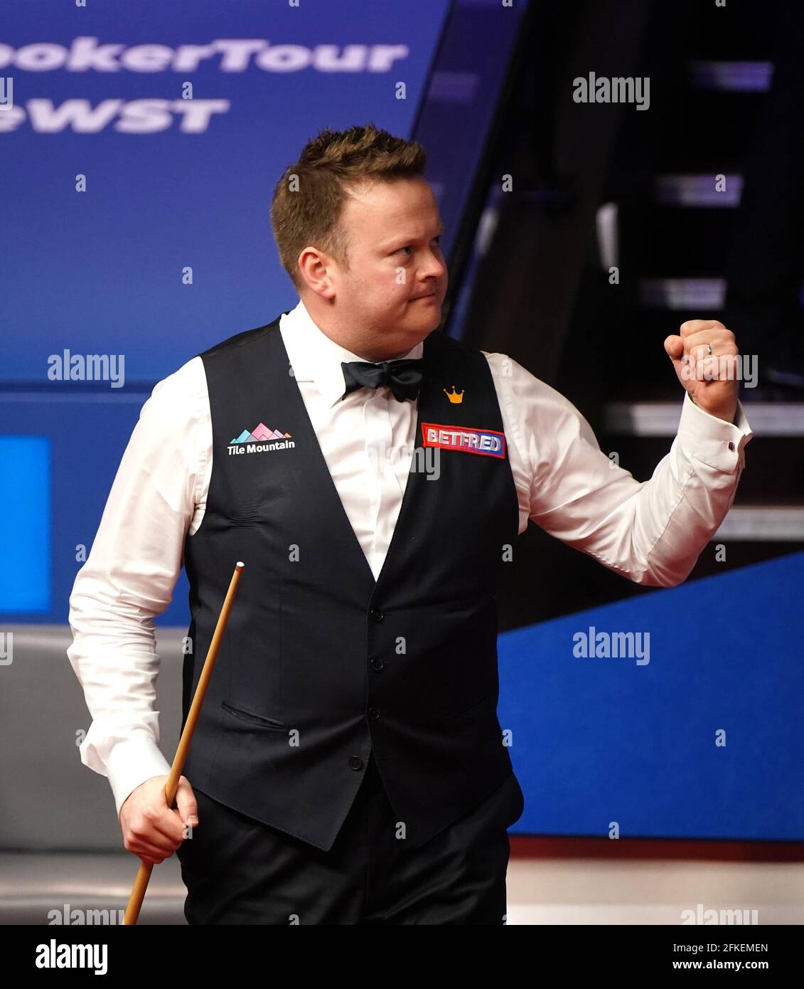 Crucible snooker fans hi-res stock photography and images - Alamy