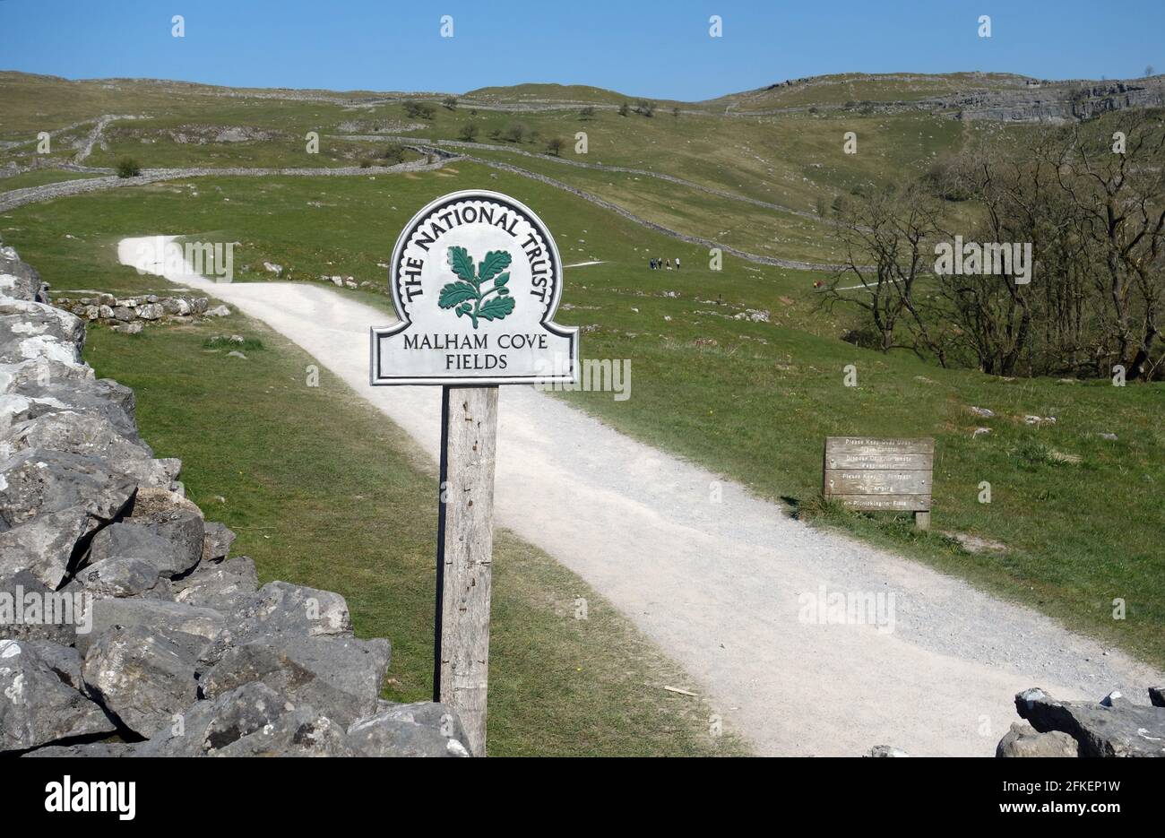 National Trust Welcome Signpost for Malham Cove Fields, Malham ...