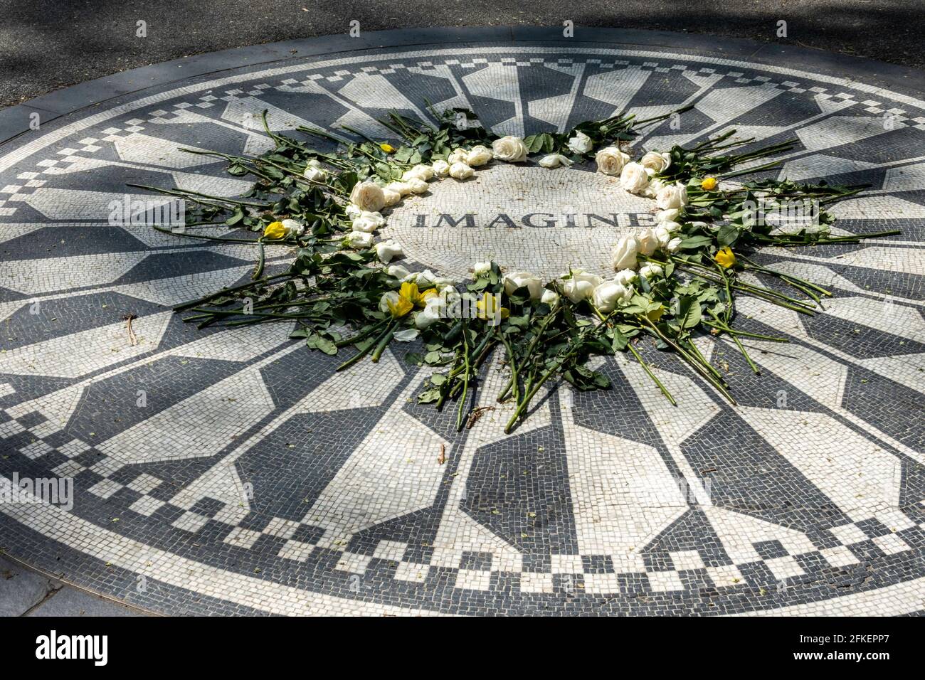 John lennon memorial imagine mosaic strawberry fields hi-res stock ...