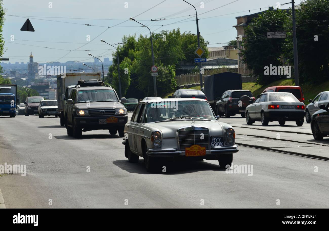 Old timers hi-res stock photography and images - Alamy