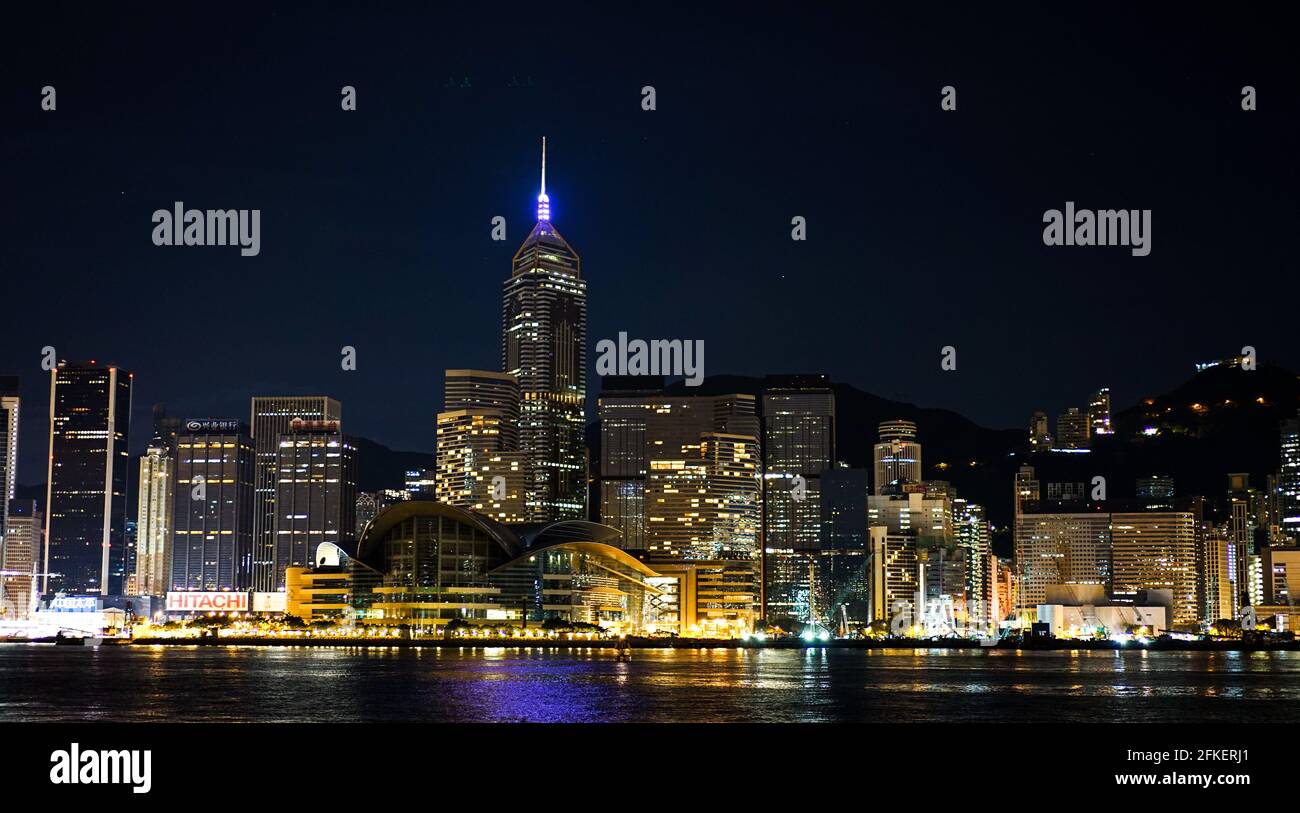 Victoria harbour promenade hi-res stock photography and images - Alamy
