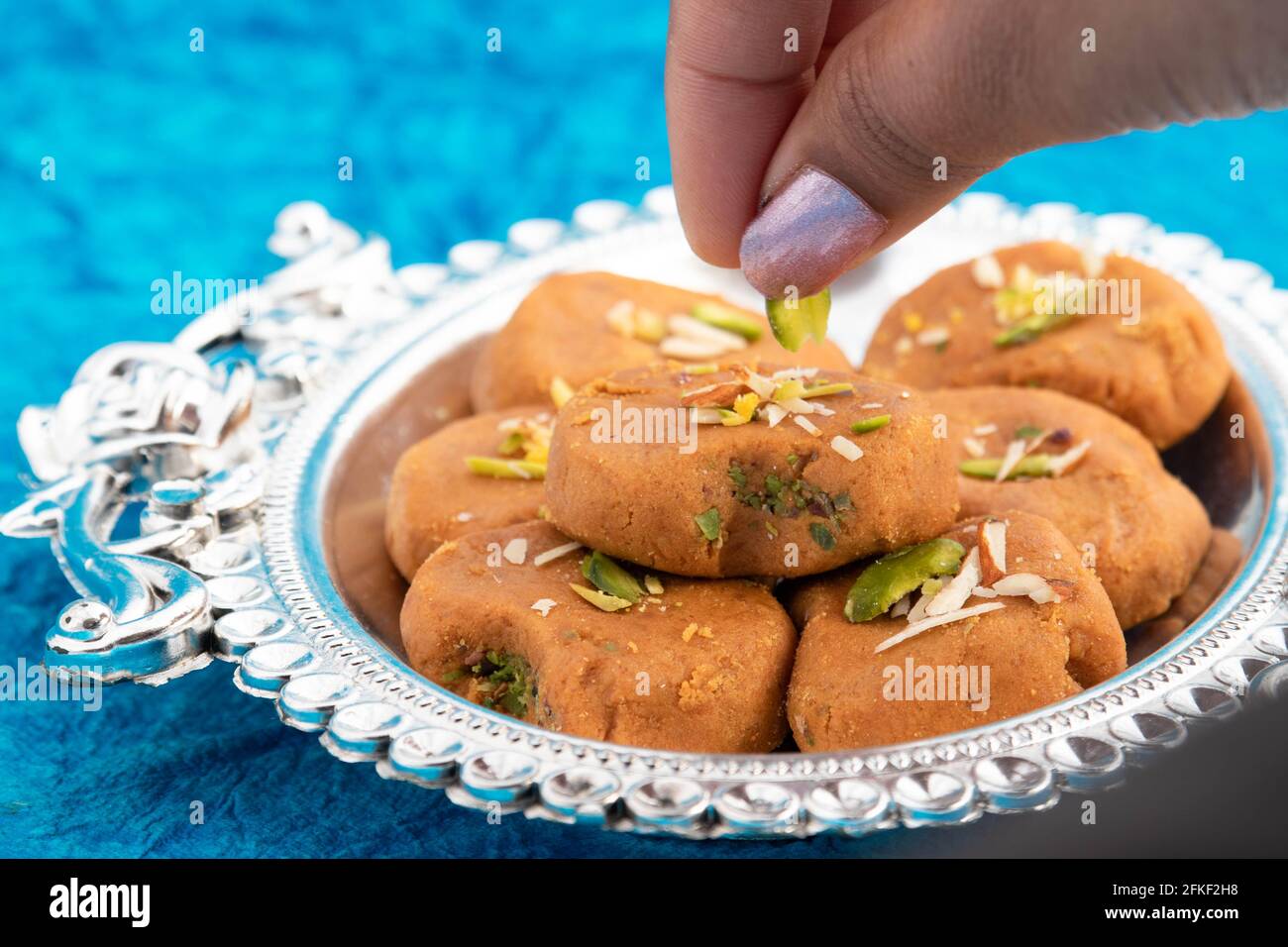 Milk based hi-res stock photography and images - Alamy