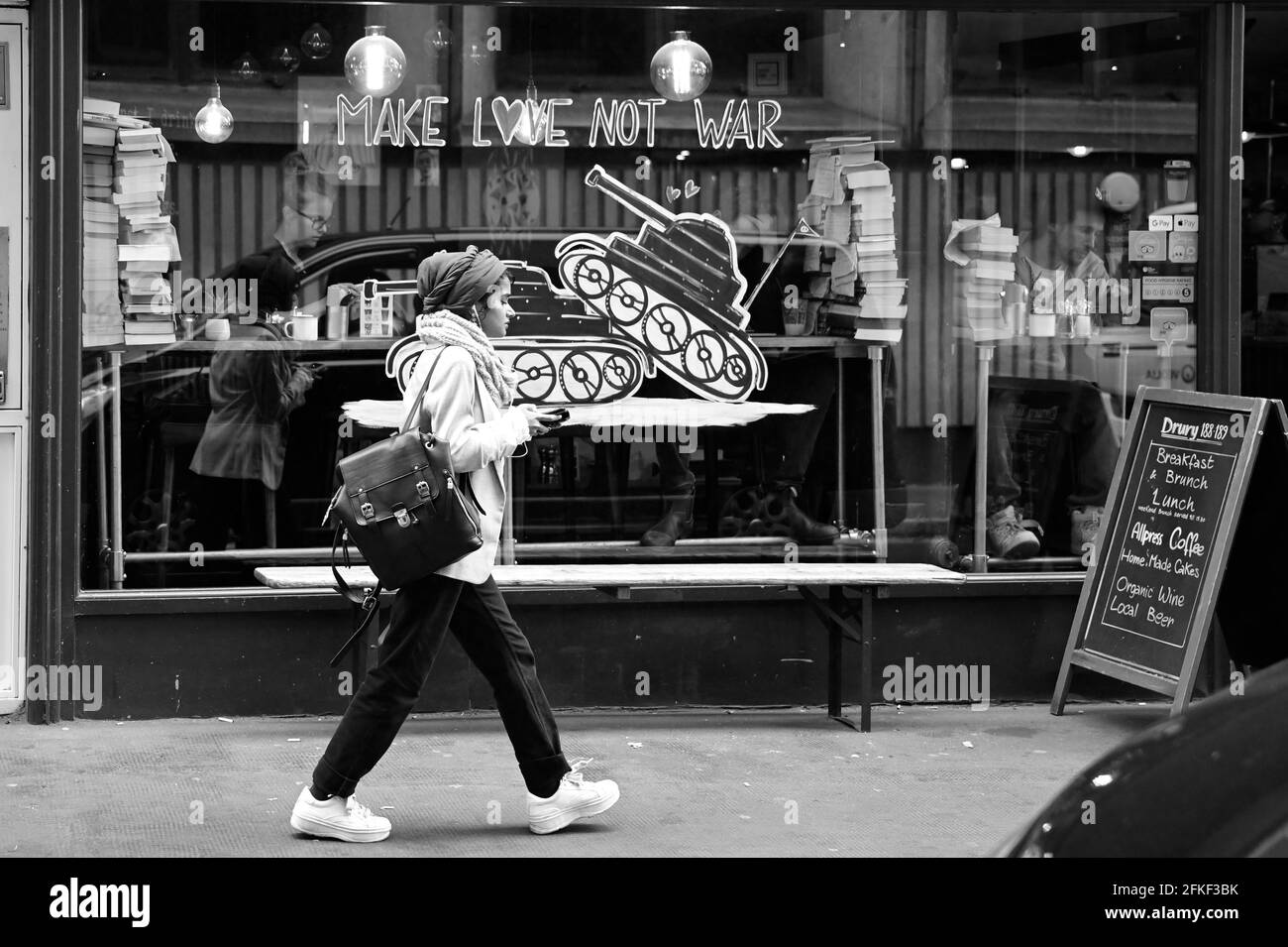London Street Life Stock Photo - Alamy