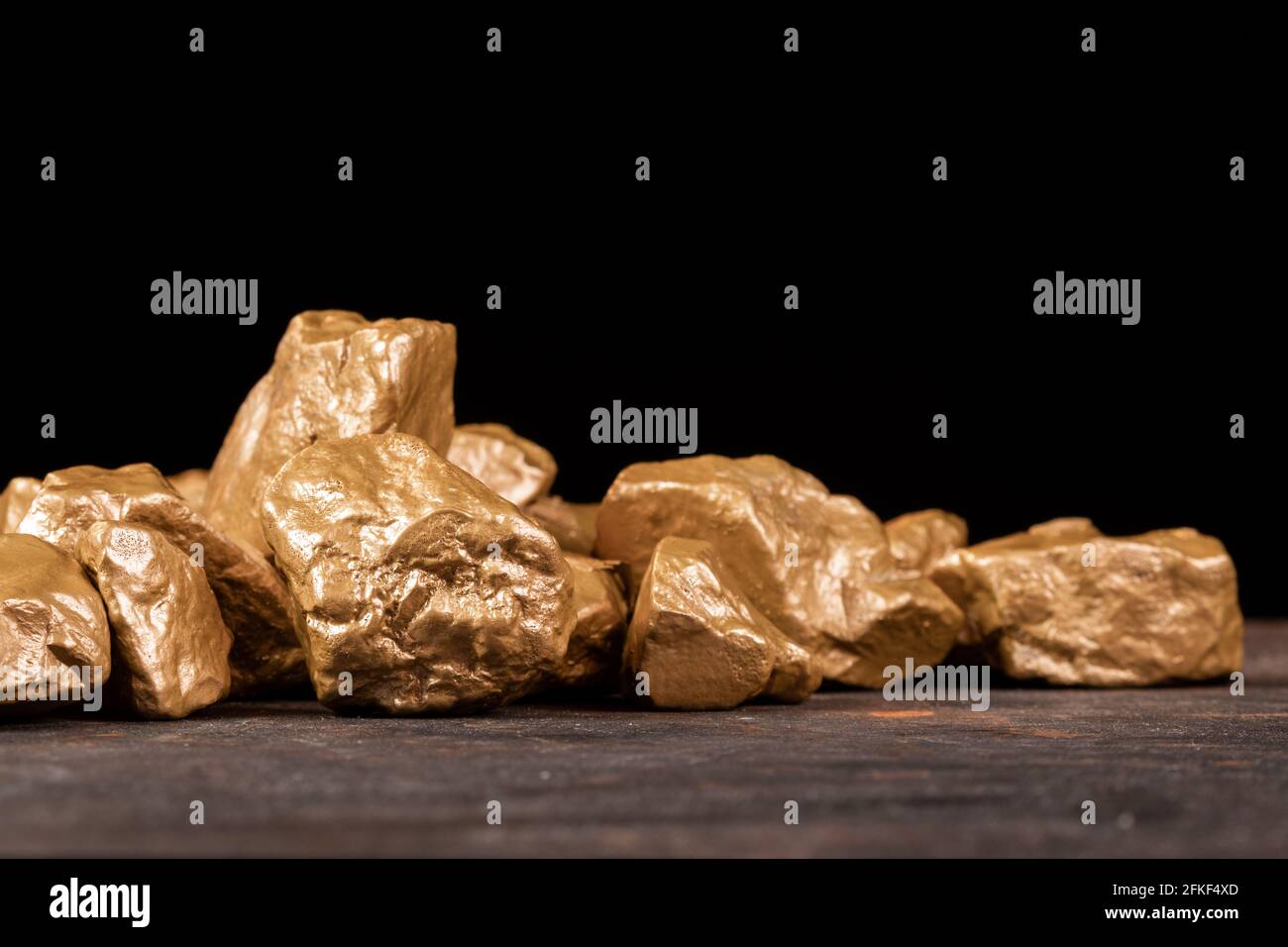 Lump gold hi-res stock photography and images - Alamy
