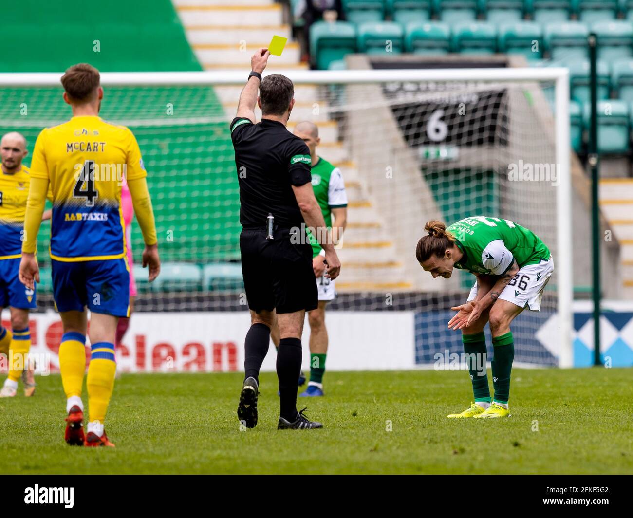 Referee greg aitken hi-res stock photography and images - Alamy